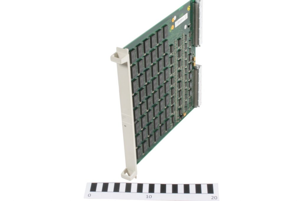 Computer and robot memory units for ABB industrial robots.